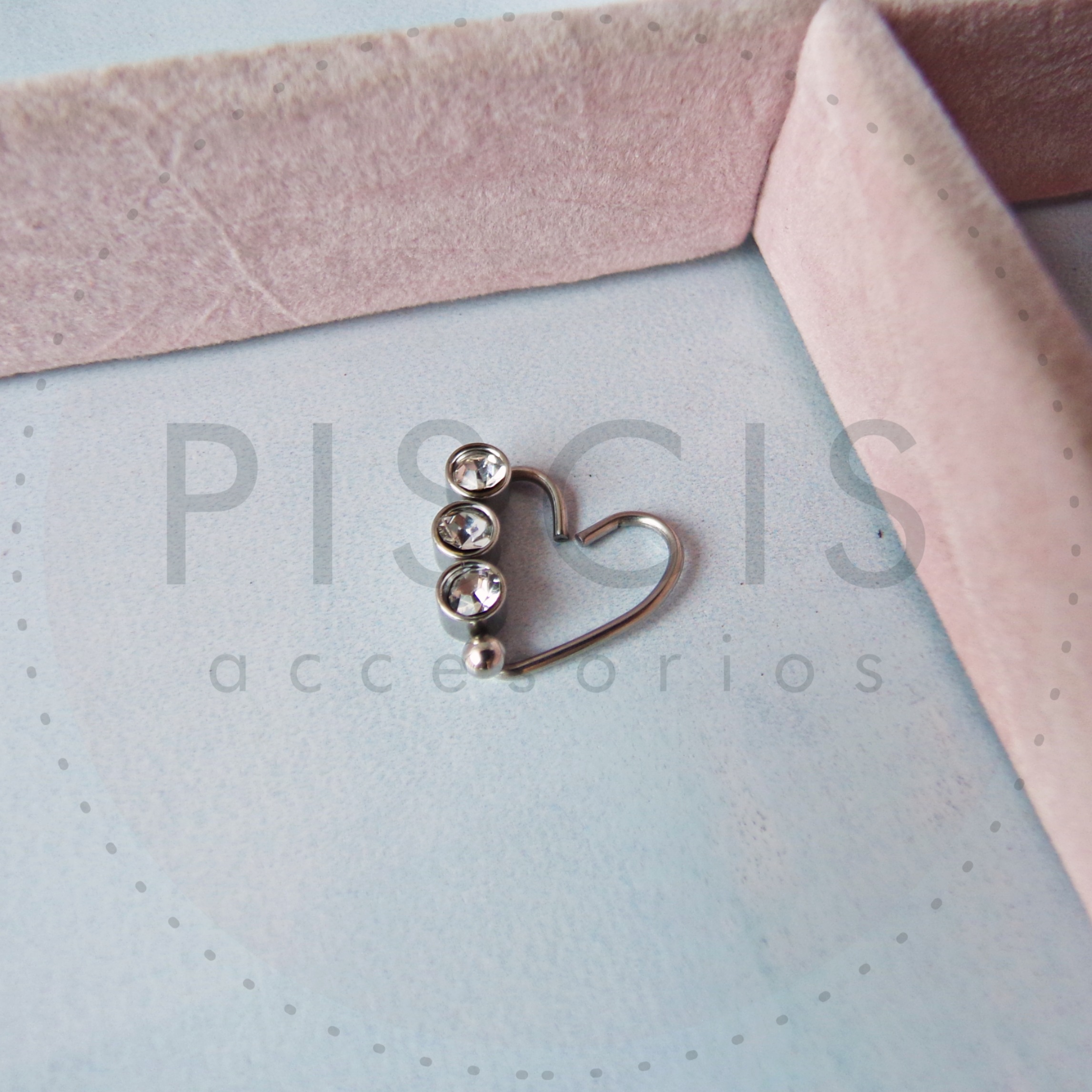 Piercing hélix corazón con strass. – Piscis accesorios